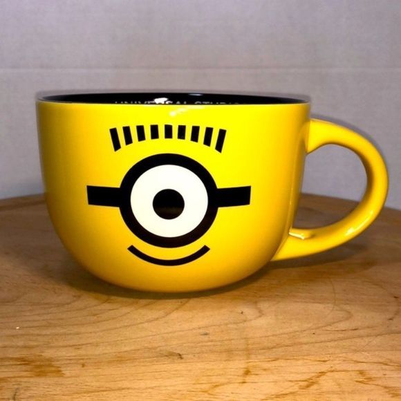 Universal | Dining | Despicableme Minionsdouble Sided Exclusive ...